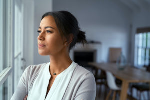 Hypothyroidism vs Hyperthyroidism: What women need to know - Women's ...
